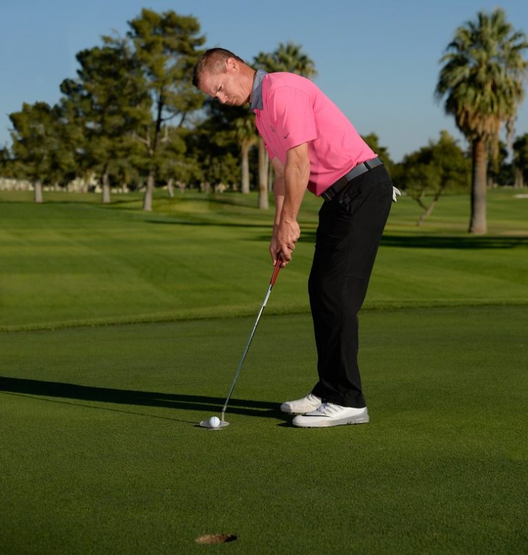 A Simple Way To Check Your Putting Alignment – Australian Golf Digest